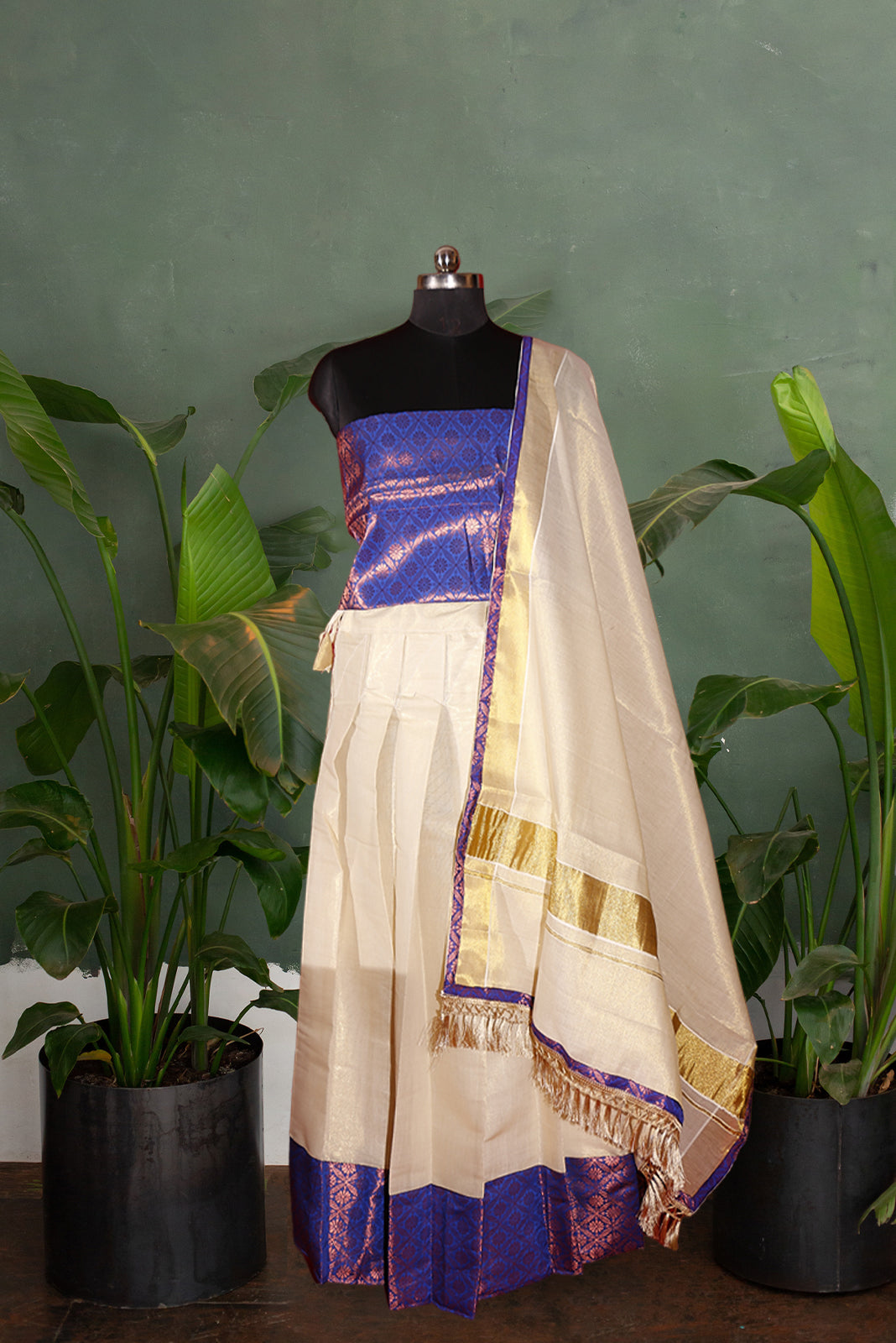 Violet Brocade bordered Kerala Tissue Kasavu Half Saree / Dhavani Set ...